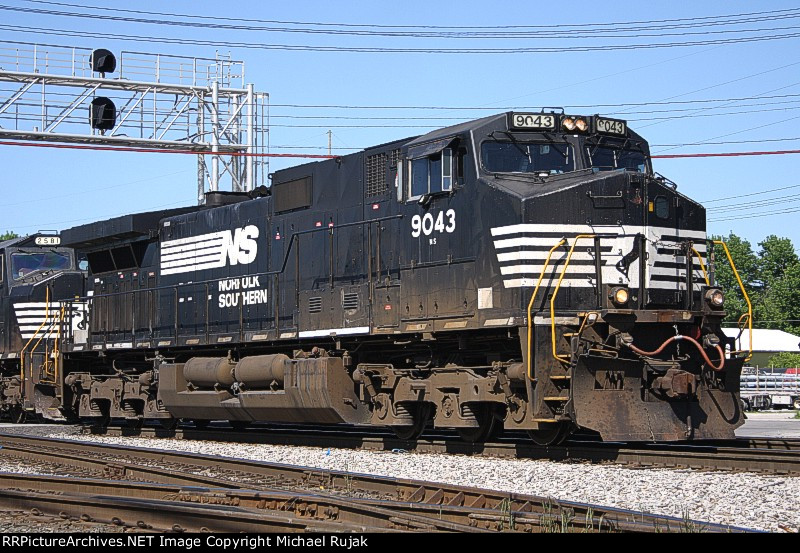NS 9043